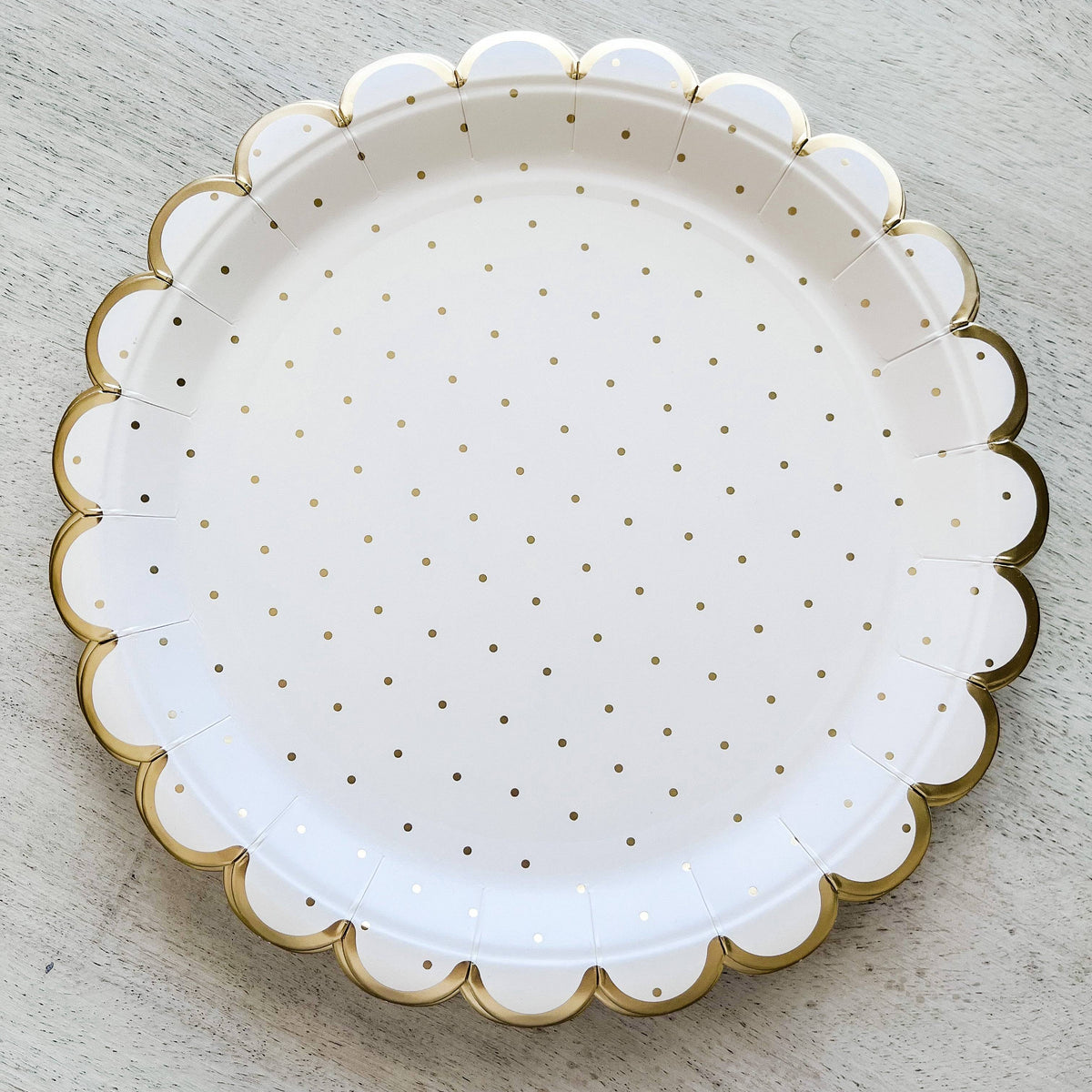Scalloped Polka Dot Plate – Josi James